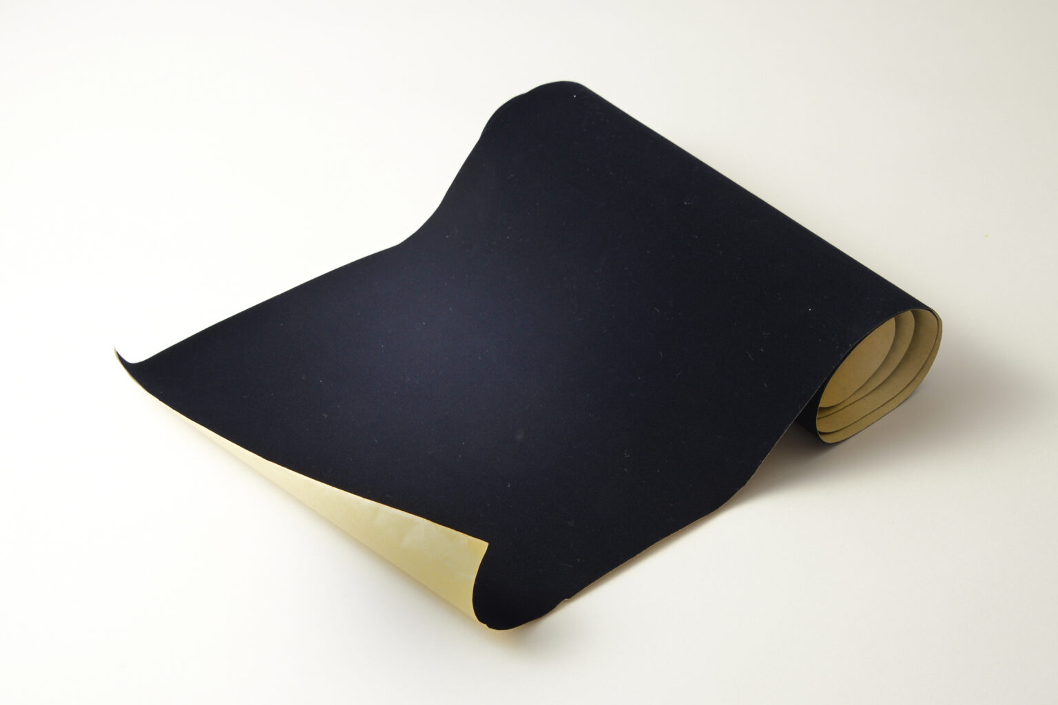 PILON (Flocked Black Cloth) - Kochi